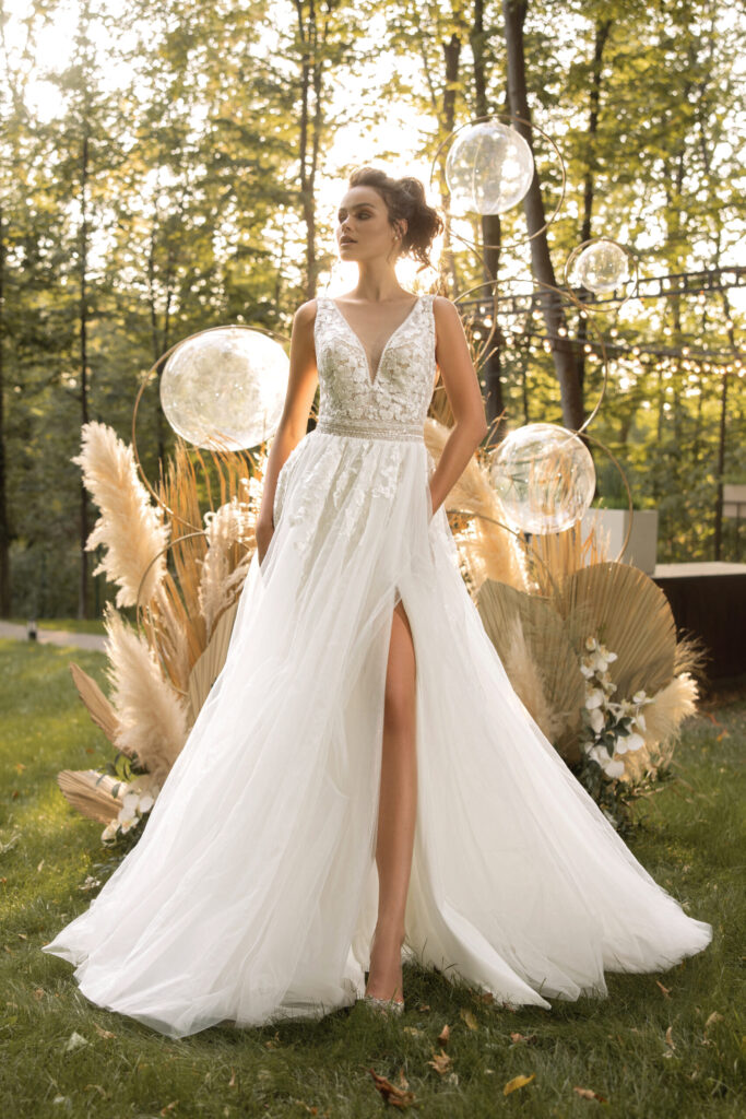 Alisma wedding dress by Victoria Soprano. Shop online & schedule a ...